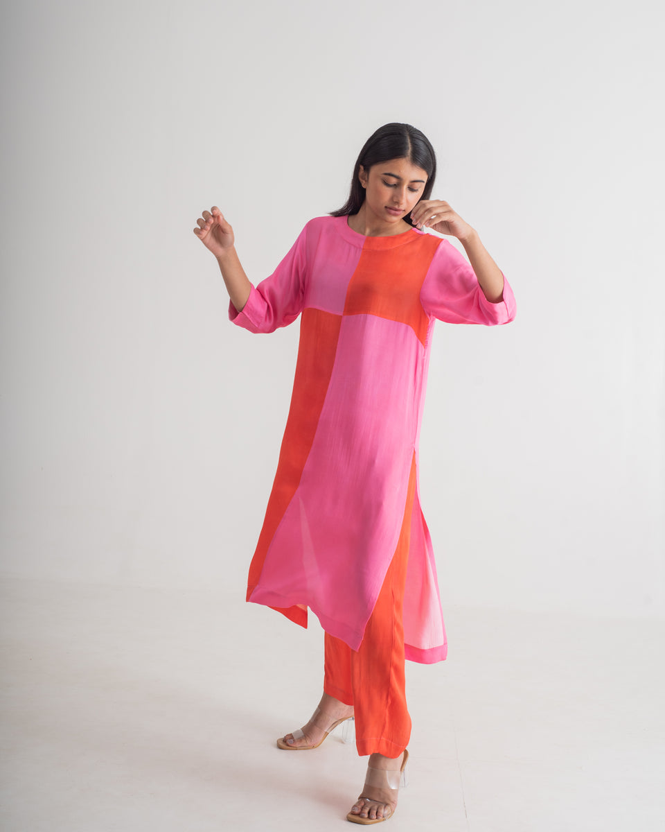 Avril Set – Merakus